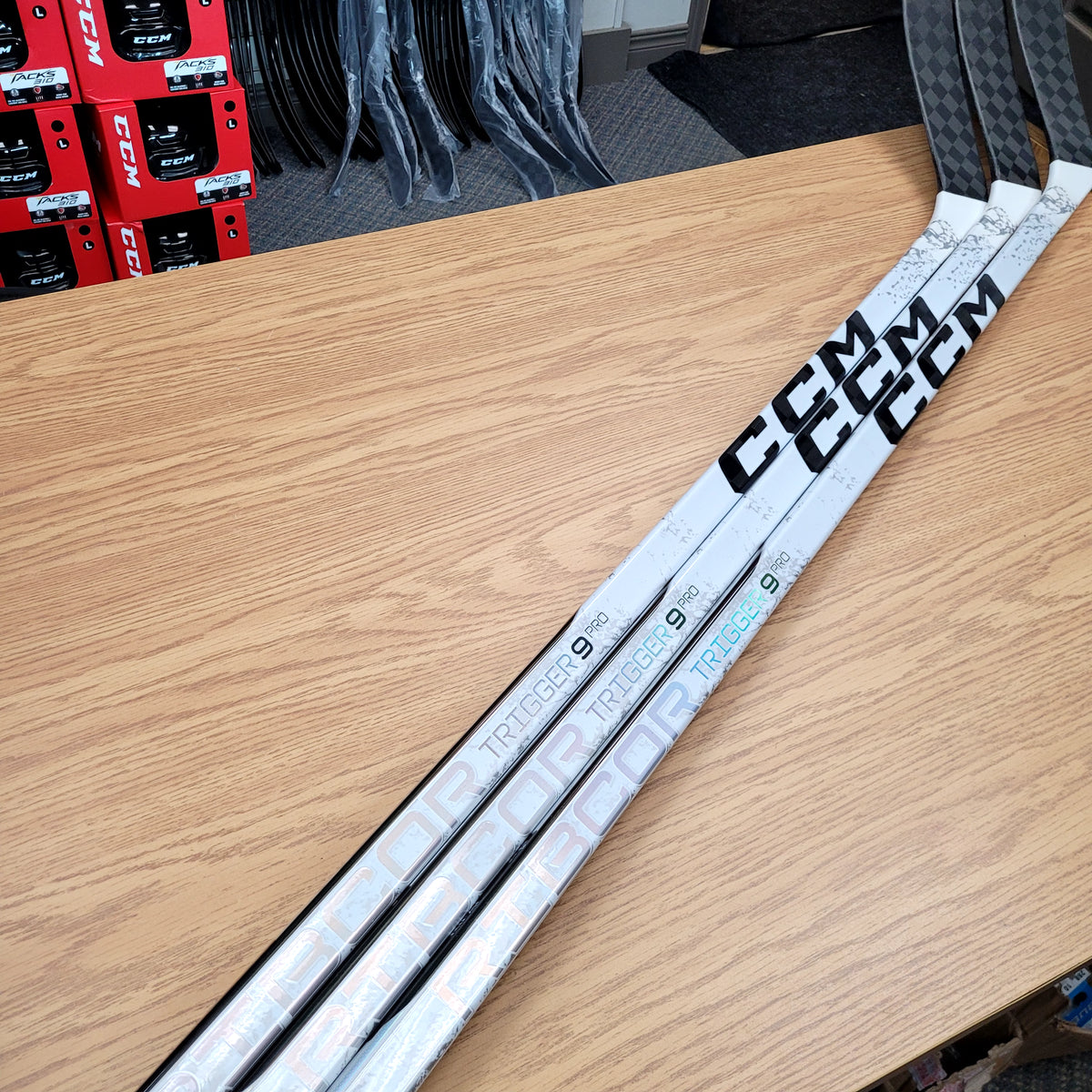 CCM RIBCOR TRIGGER 9 PRO WHITE EDITION – Pro Shop Sportif